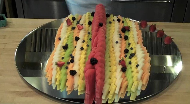 Mahafoud How To Layout A Simple Fruit Platter Mahafoud How To Layout A Simple Fruit Platter