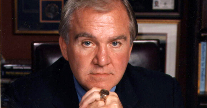 Könyvutca: John Douglas és a sorozatgyilkosok