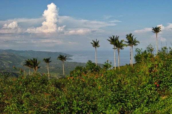 Langyaw: Marinduque (Mt. Malindig - Malbog Hot Spring - Poctoy Beach)