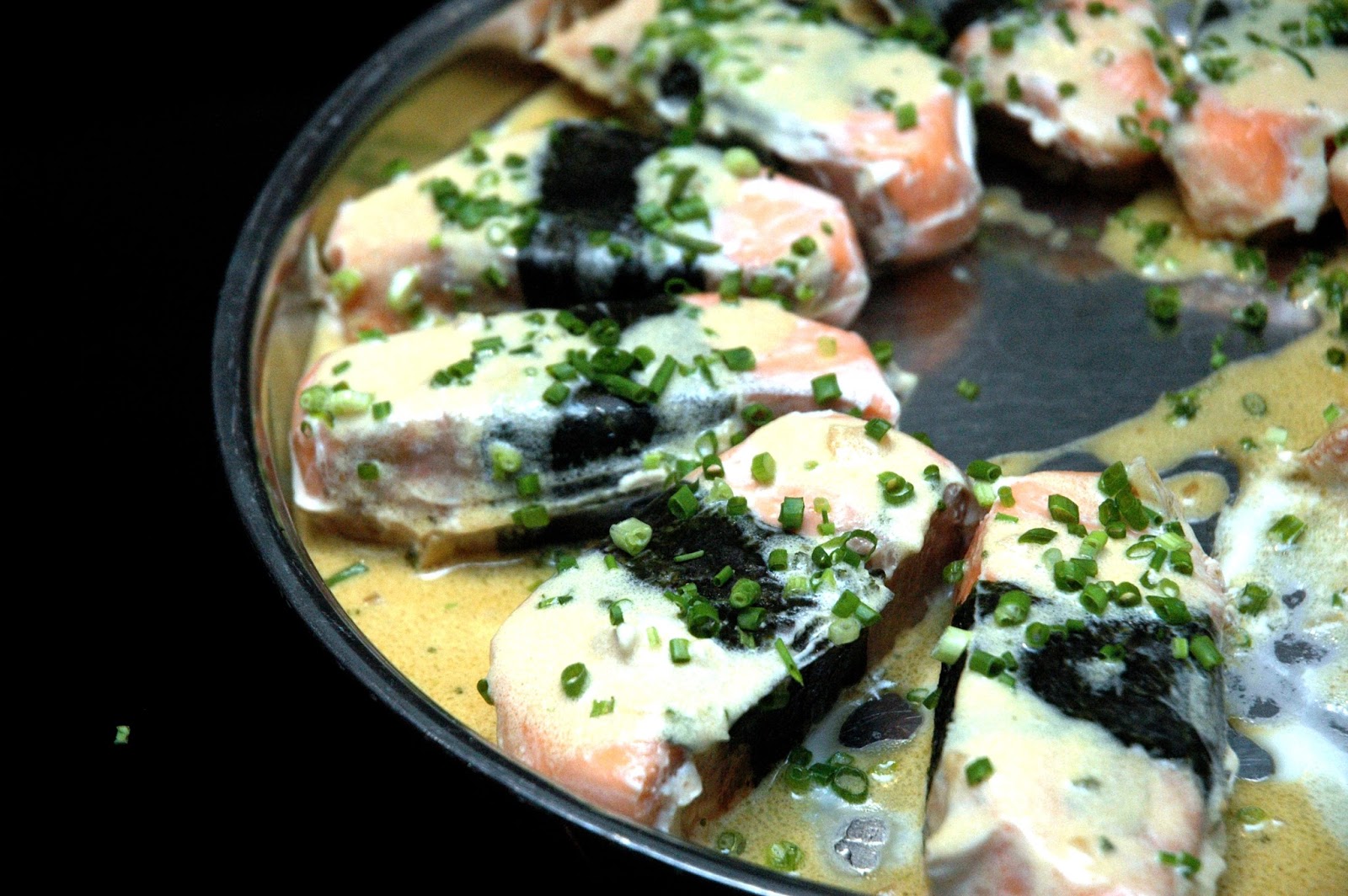 DUDE FOR FOOD: The Master Oyster Shucker Reigns at the Glasshouse