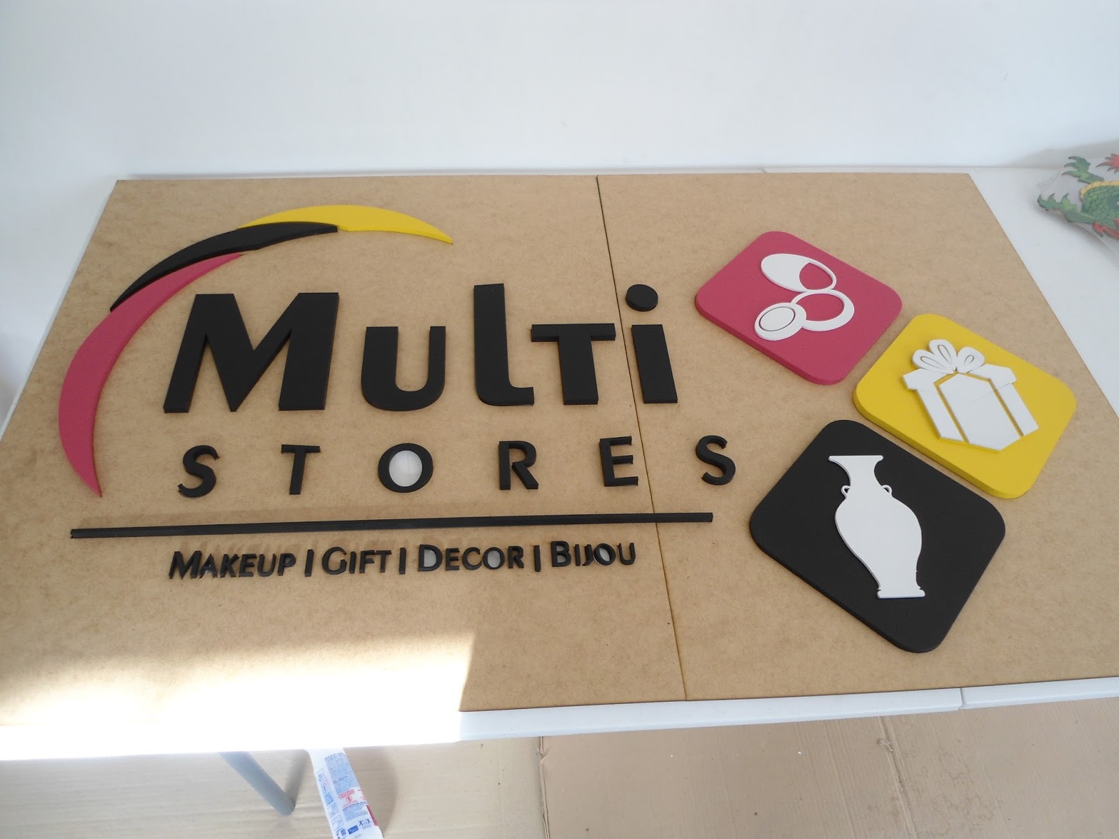 LOGOMARCAS DE EMPRESAS EM MDF - LETRAS , LOGOTIPOS E FRASES EM RELEVO