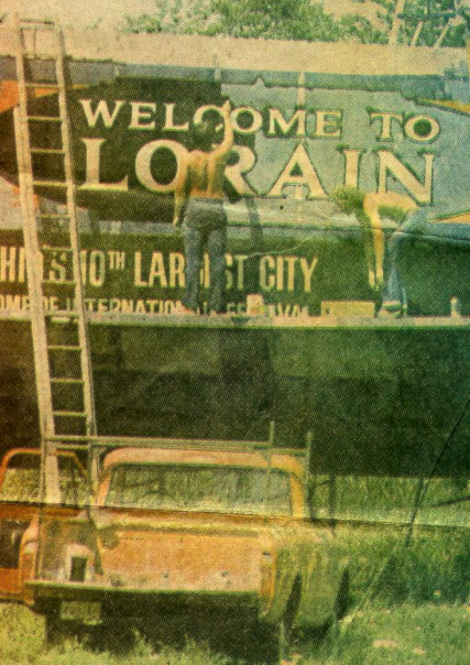 Brady's Bunch of Lorain County Nostalgia: Signs, signs, everywhere ...