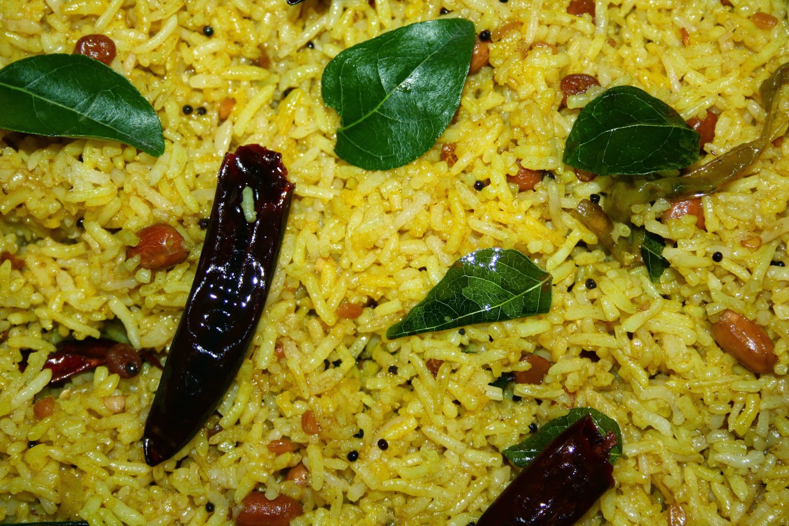 DARSHU'S KITCHEN: PULIHORA / ANDHRA TAMARIND RICE
