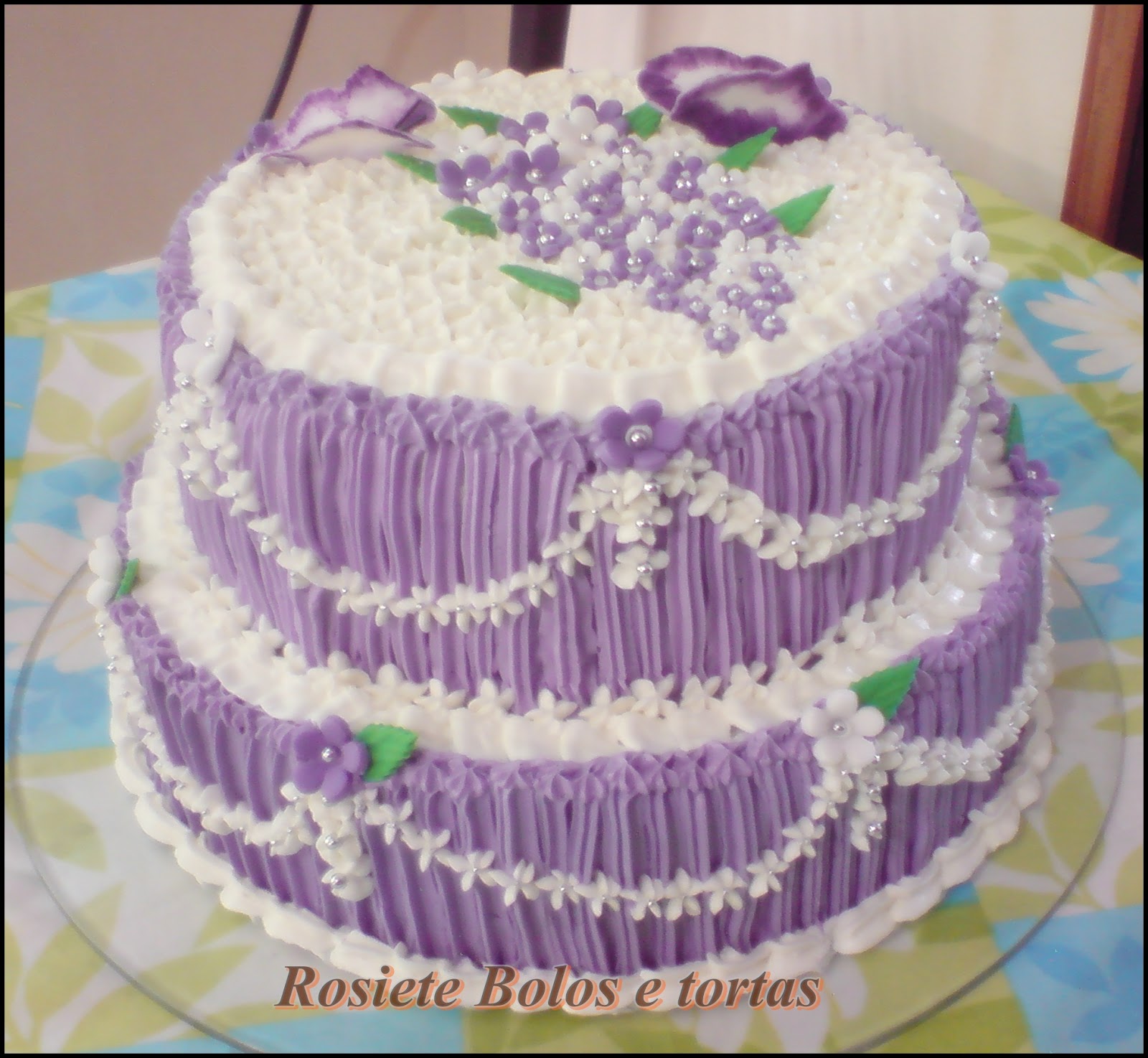 Rosiete Bolos e Tortas: Bolo com glacê