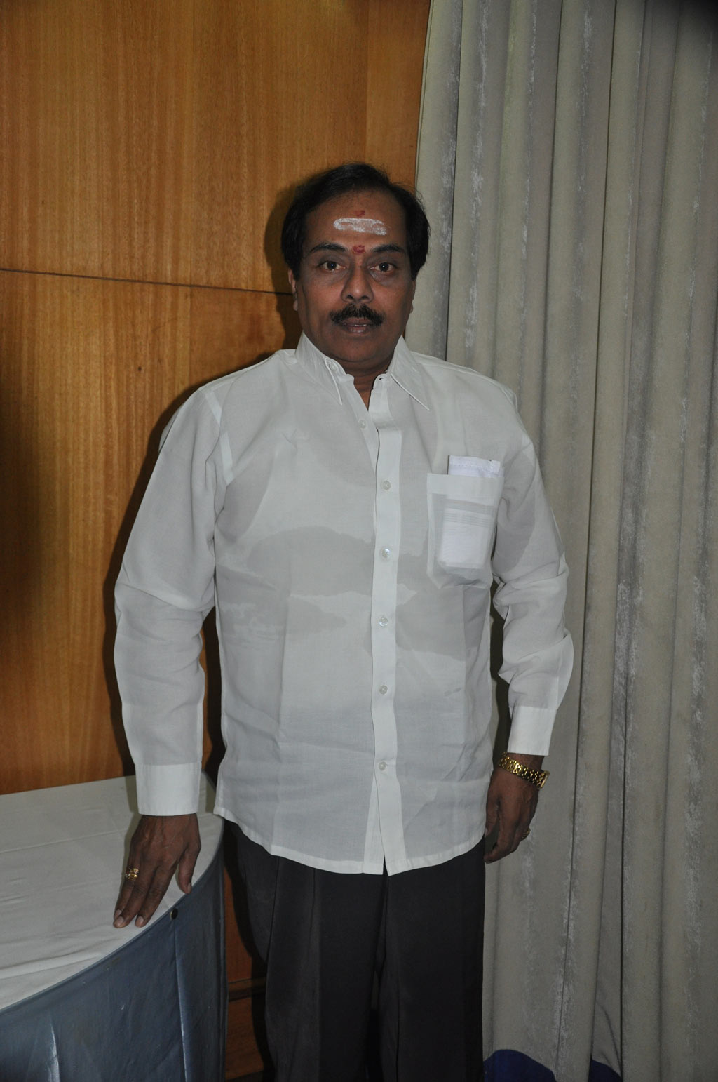 Media Gallery: Thiyagu Actor Press Meet Event Stills Pics Photos