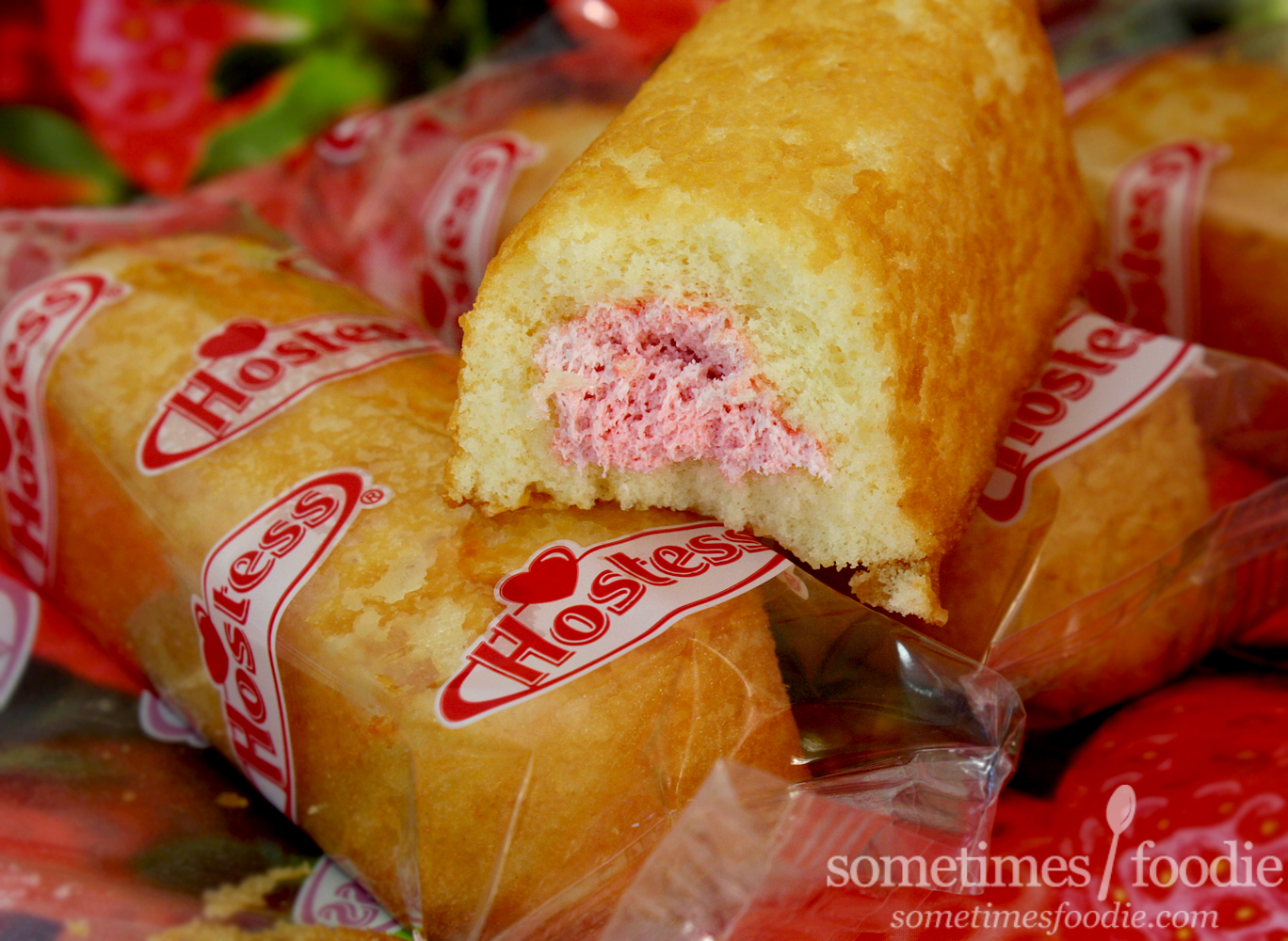 Sometimes Foodie: Strawberry Creme Twinkies - Walmart
