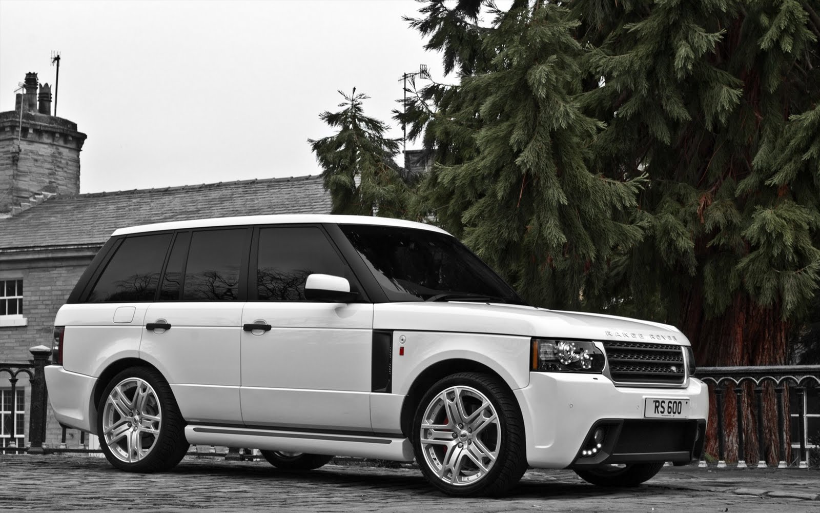 Range Rover Vogue - Kahn Design 2011-Car Wallpaper ,Car Pictures