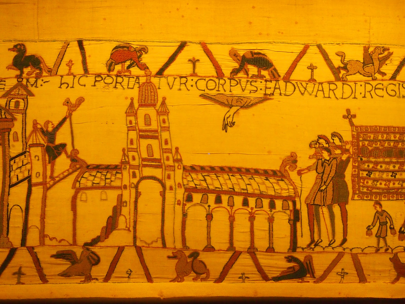 Paris au printemps: A 932 Year Old Comic Strip (The Bayeux Tapestry)