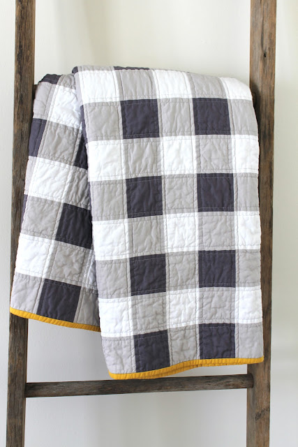craftyblossom: gingham patchwork quilt.