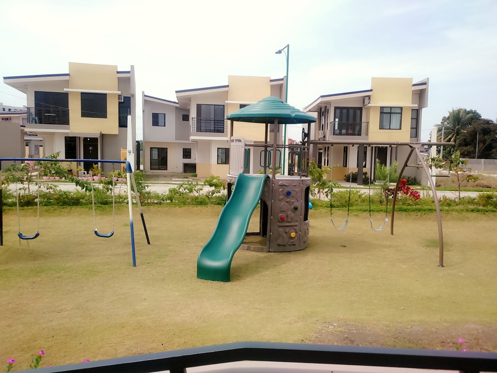 Dream House in the Philippines: The Araya Park Residences in Sta. Rosa ...