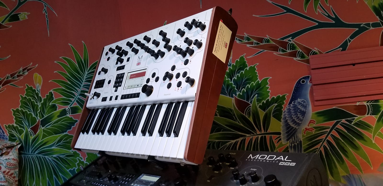 MATRIXSYNTH: Modal Electronics 001 Synthesizer