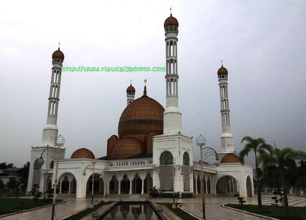 MESJID AL-IKHLAS BAGANSIAPIAPI | RIAU DAILY PHOTO