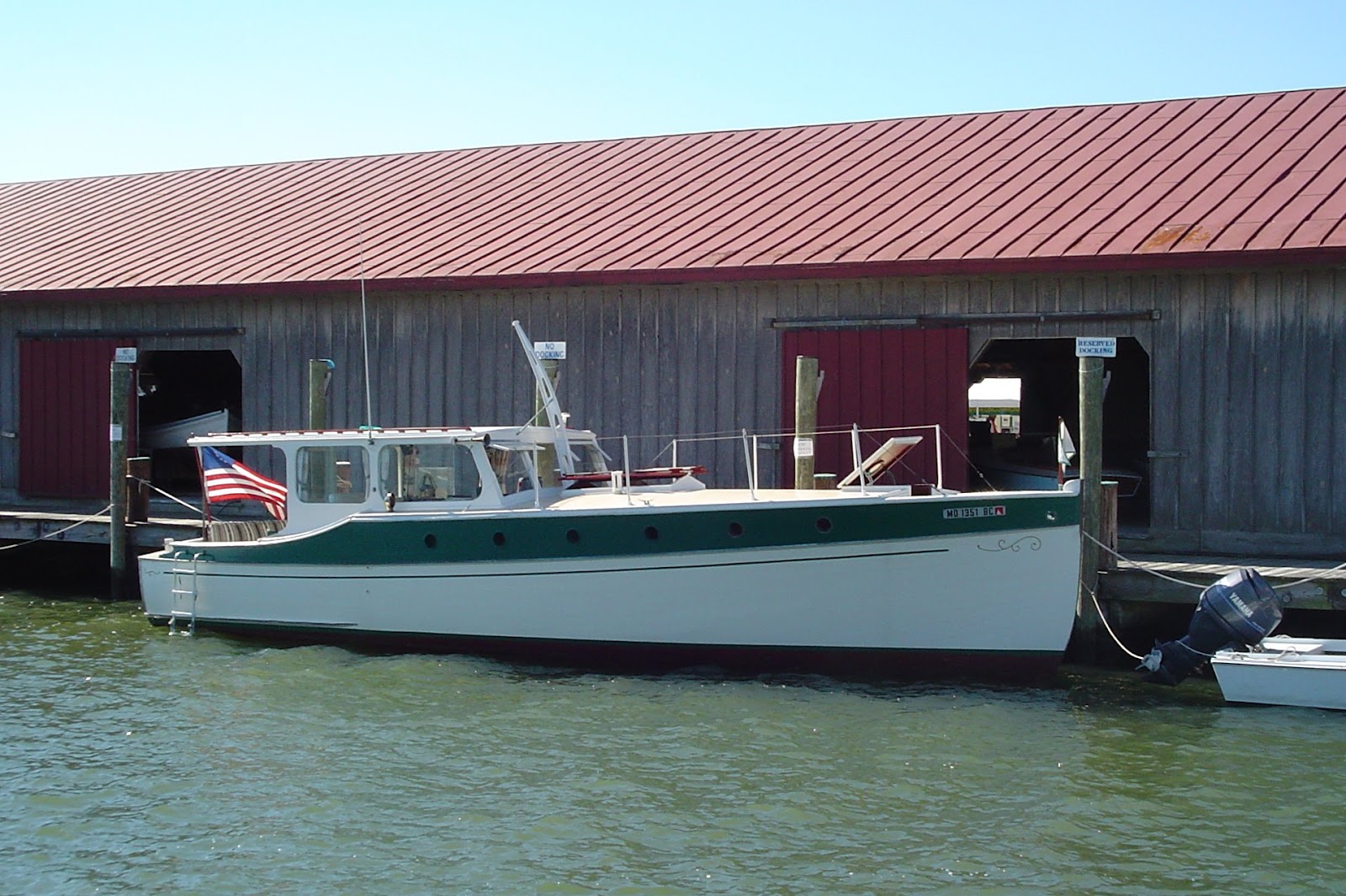 Model Boat Building: Just What Are Antique & Classic Boats???