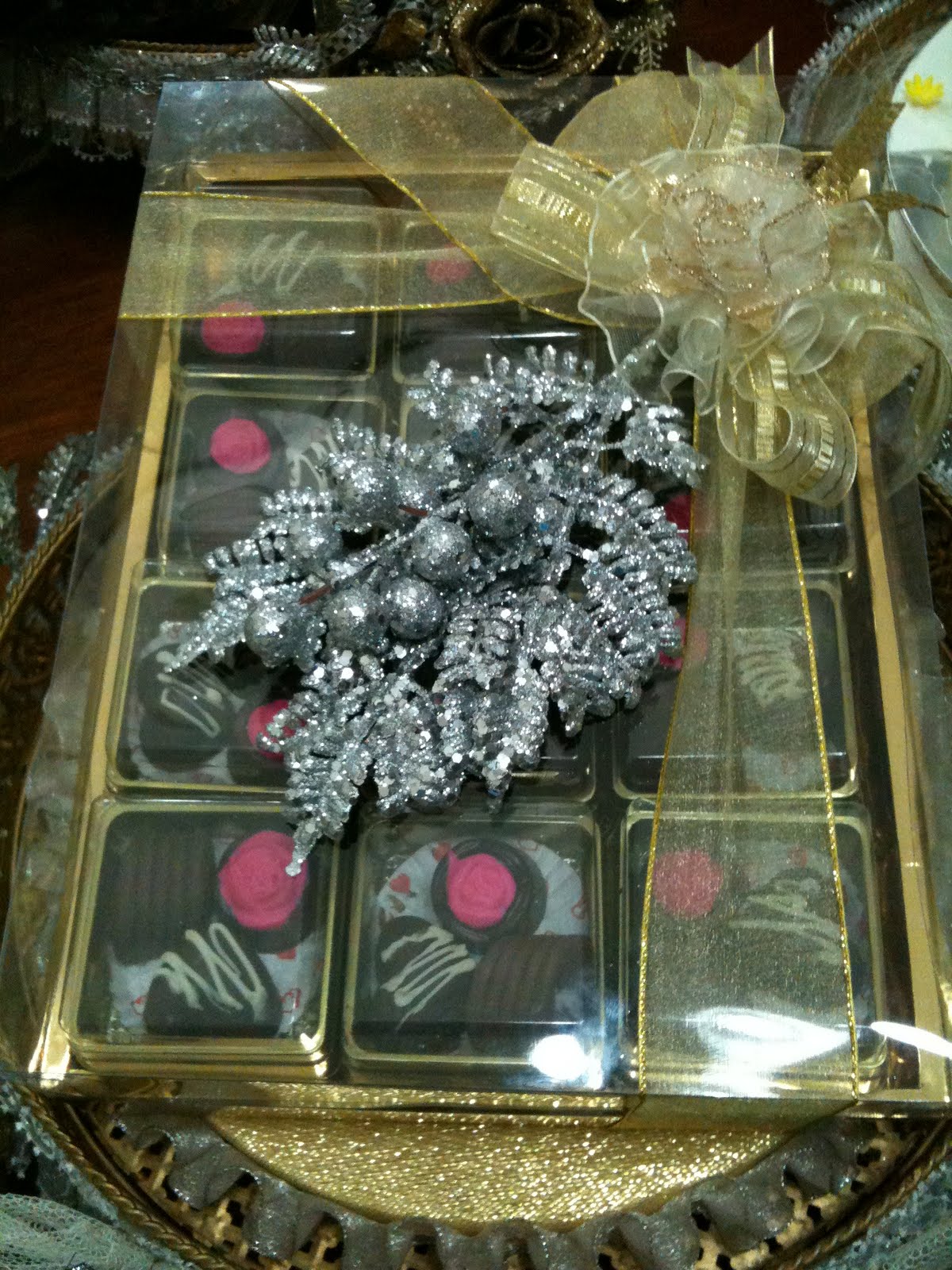MamaBisya Cake House: Coklat Hantaran : Mix Flavours Of Choc For ...