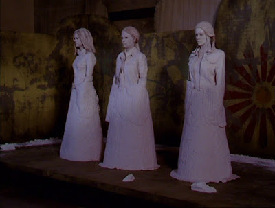 Original airdate: October 25, 2001