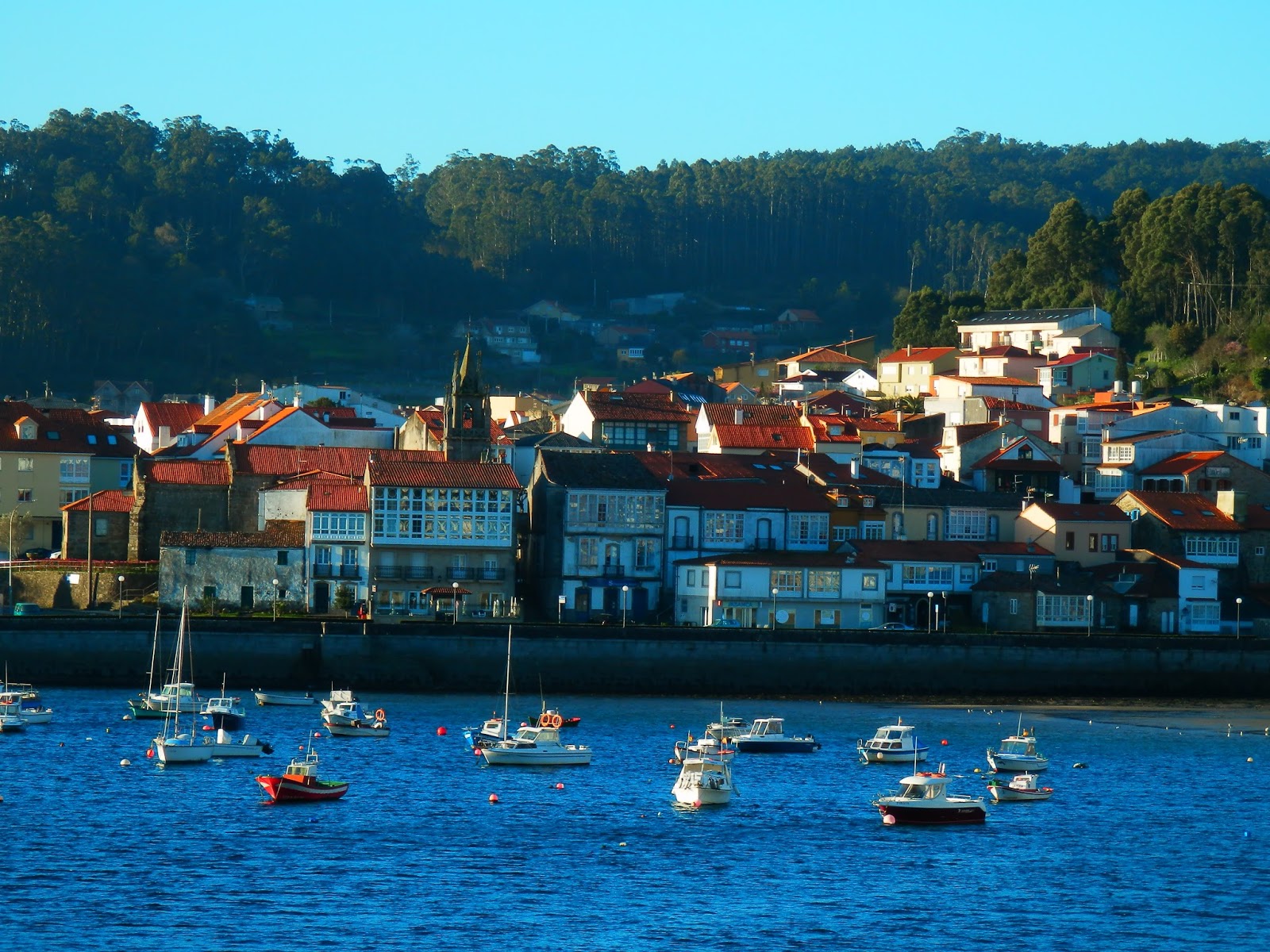Xurde Morán: CORCUBIÓN: EL PASEO MARÍTIMO, LA CARRERA DE "EL GLORIOSO ...