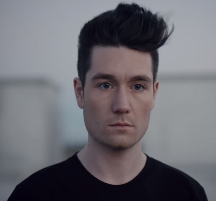 Music and Musicians: Dan Smith Biography