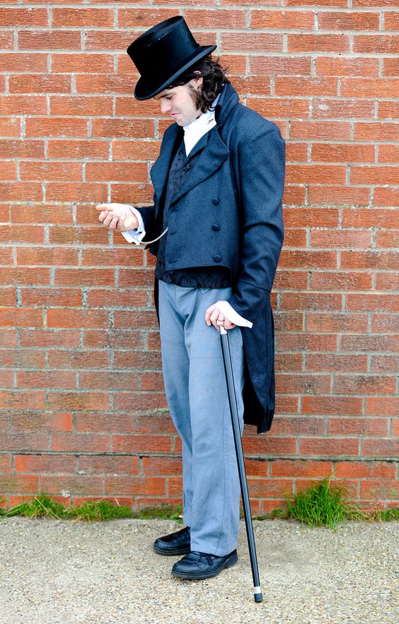 Steampunk Fashion Guide: Steampunk Couple in Blue