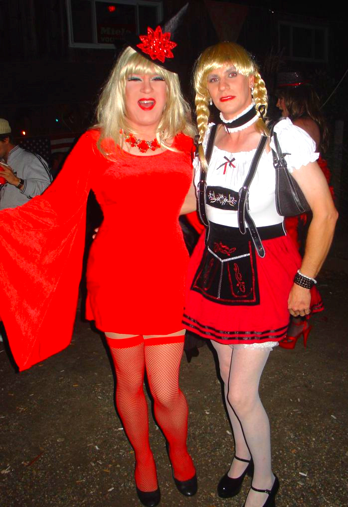 How Sweet It Is! Lady Clover Honey's Blog: Halloween Fun - Triangles in ...