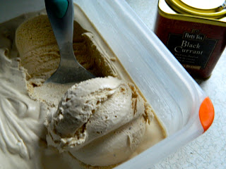 Adventures in My Kitchen: Black Current Tea Ice Cream