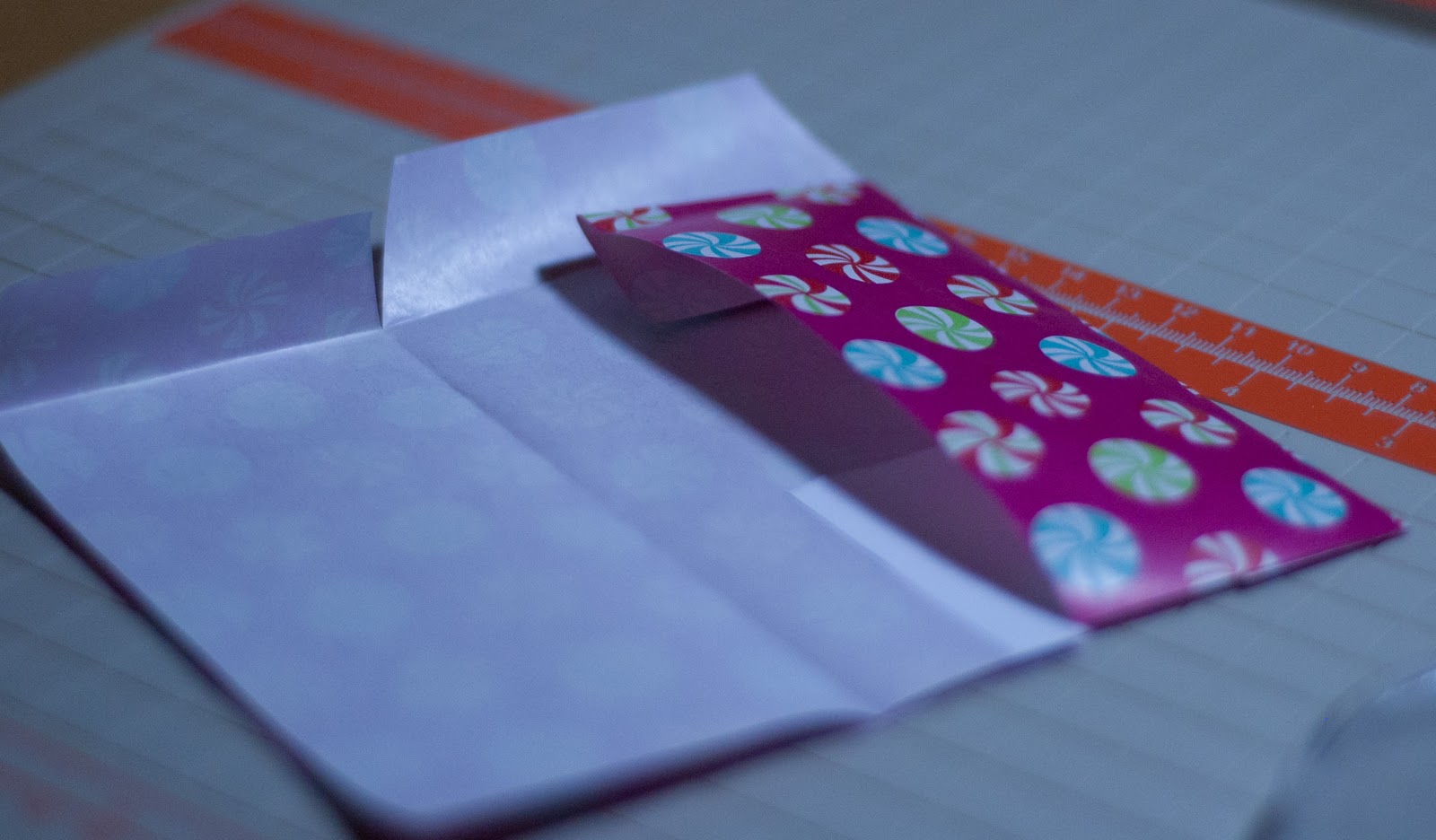 Enchanting Stamping: Paper pockets