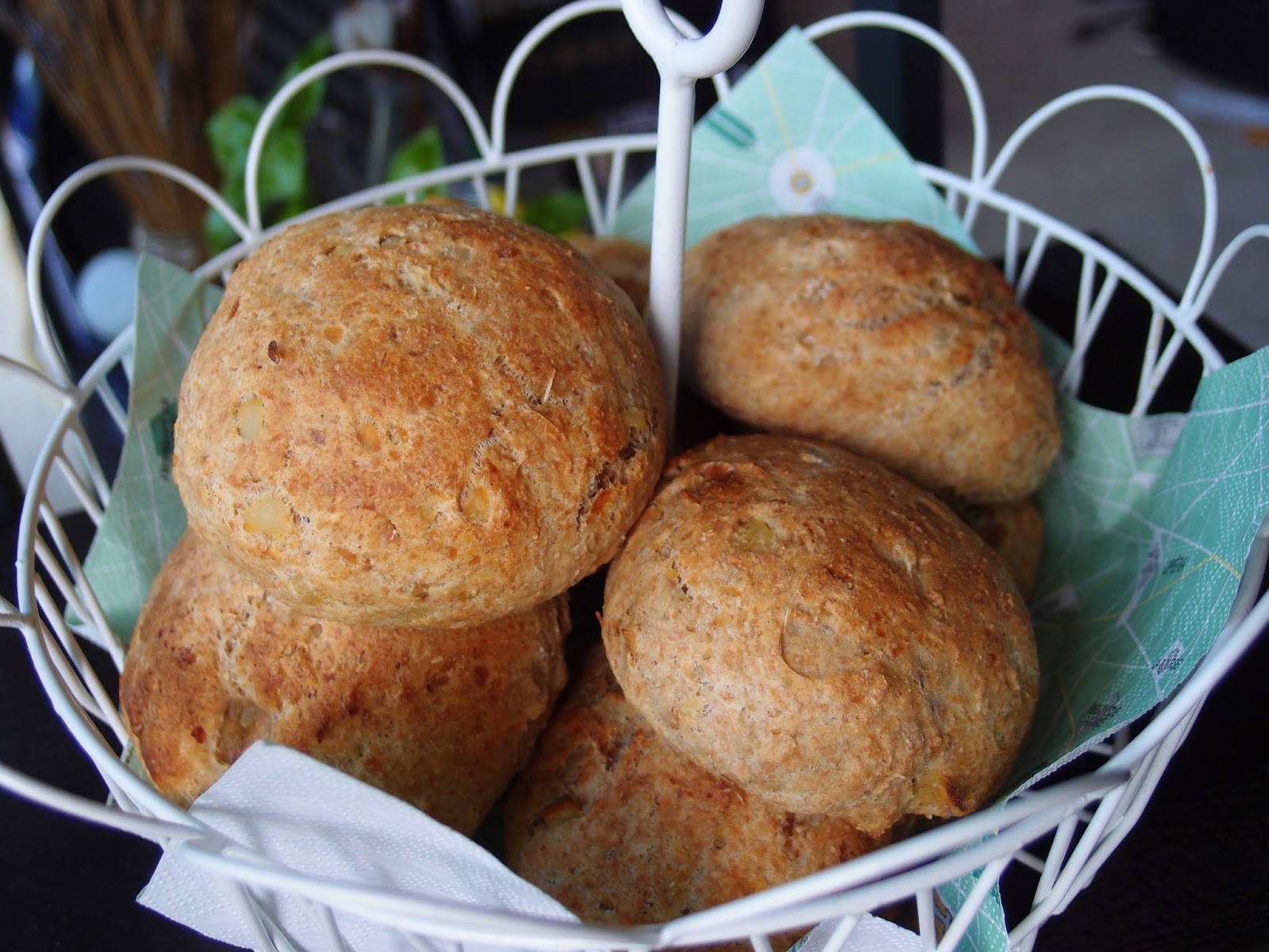 The VegHog: Potato spelt rolls