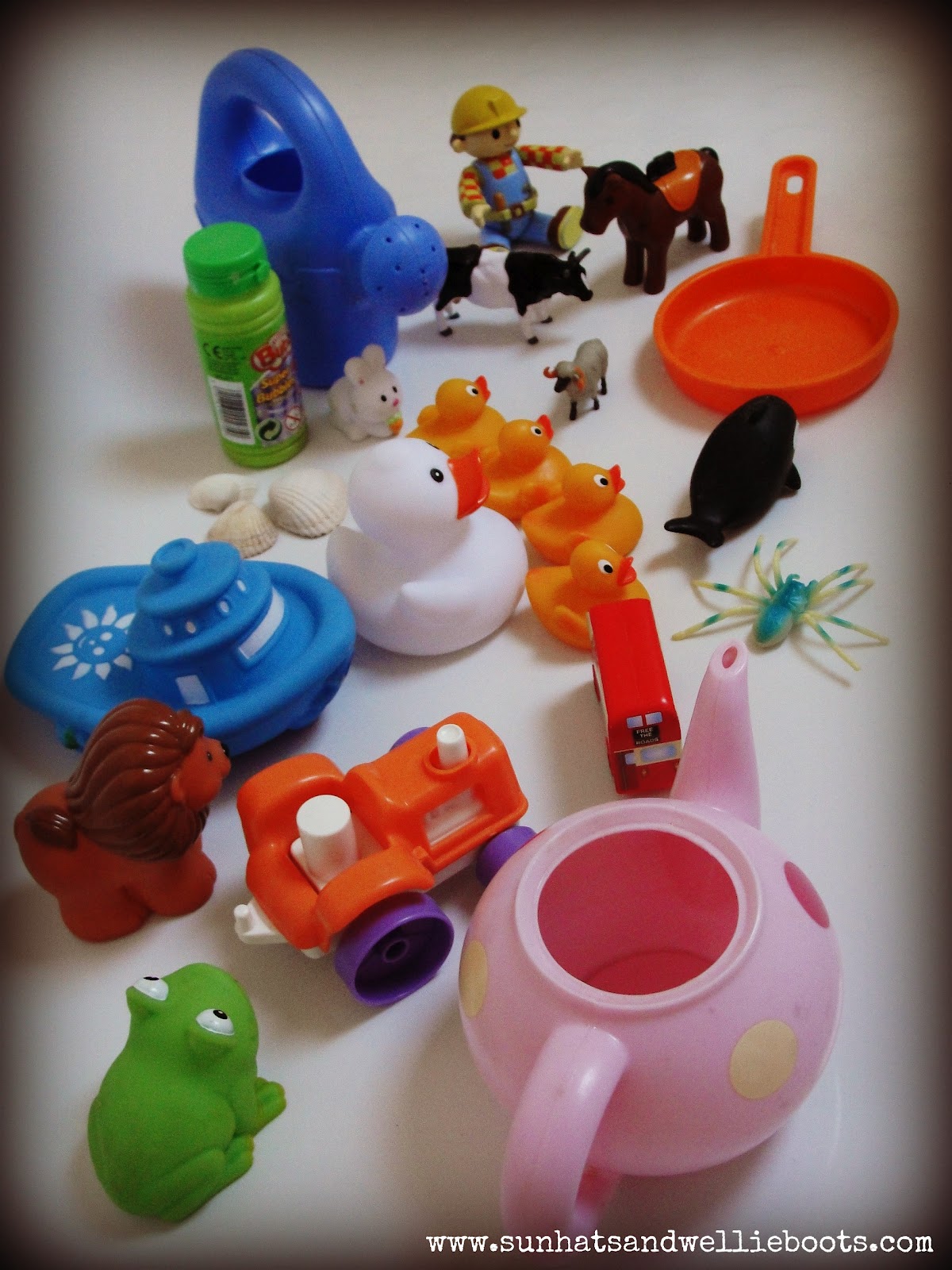 Sun Hats & Wellie Boots: Song Sack for Water Play & Bath Time