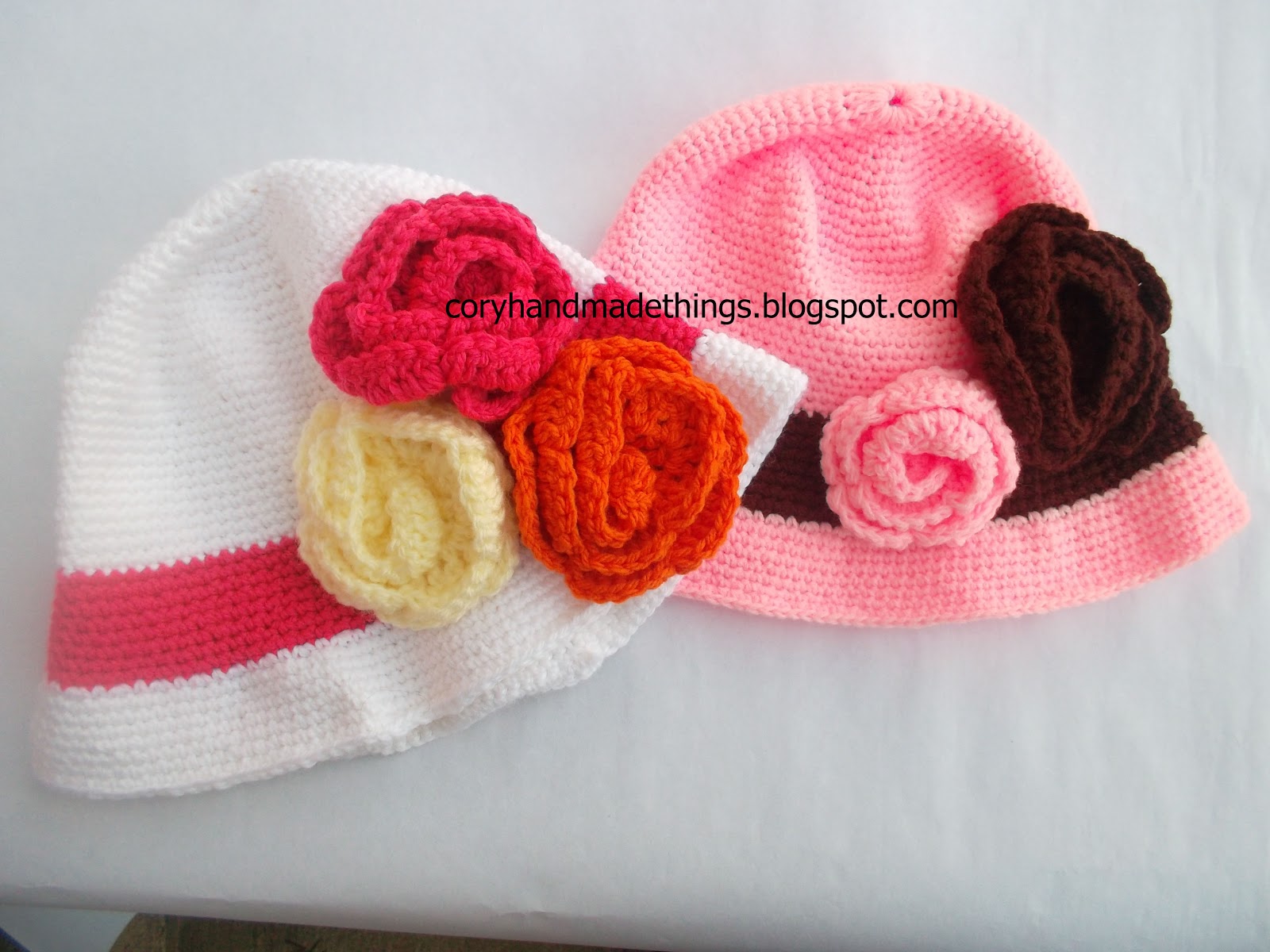 Cory handmade things: Caciuli si palariute crosetate