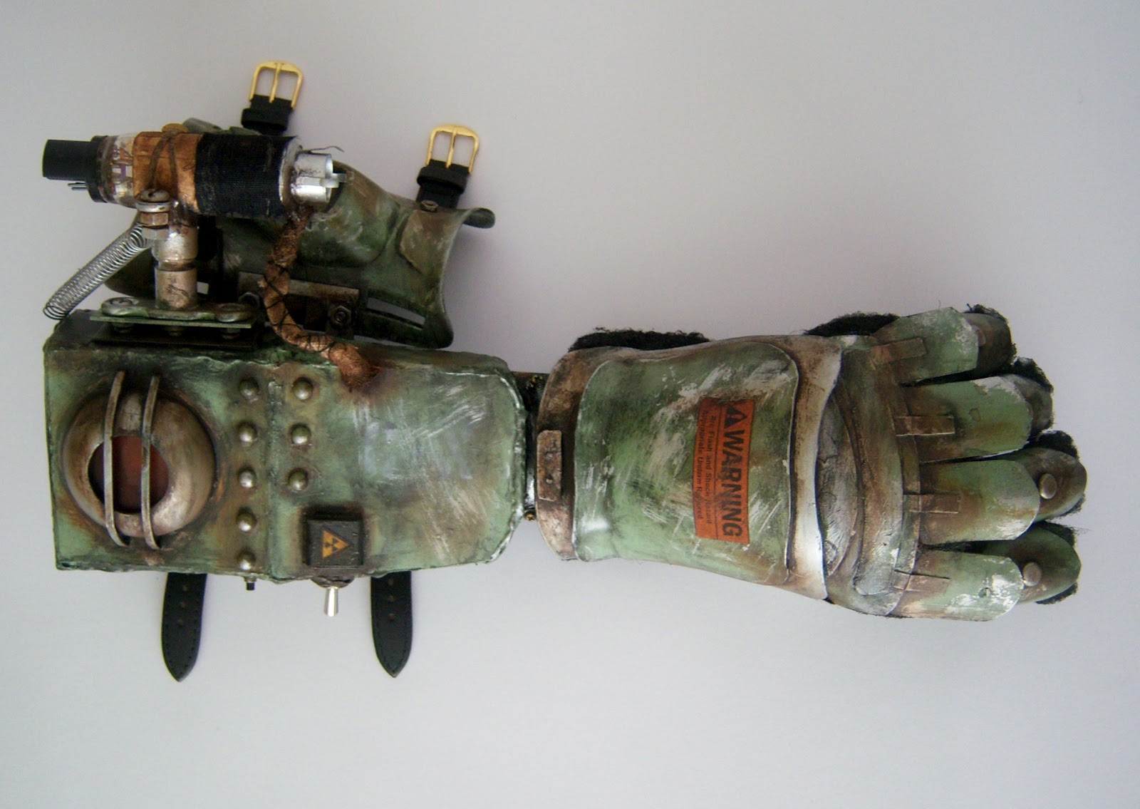 Online Gallery: "Old War Gauntlet"
