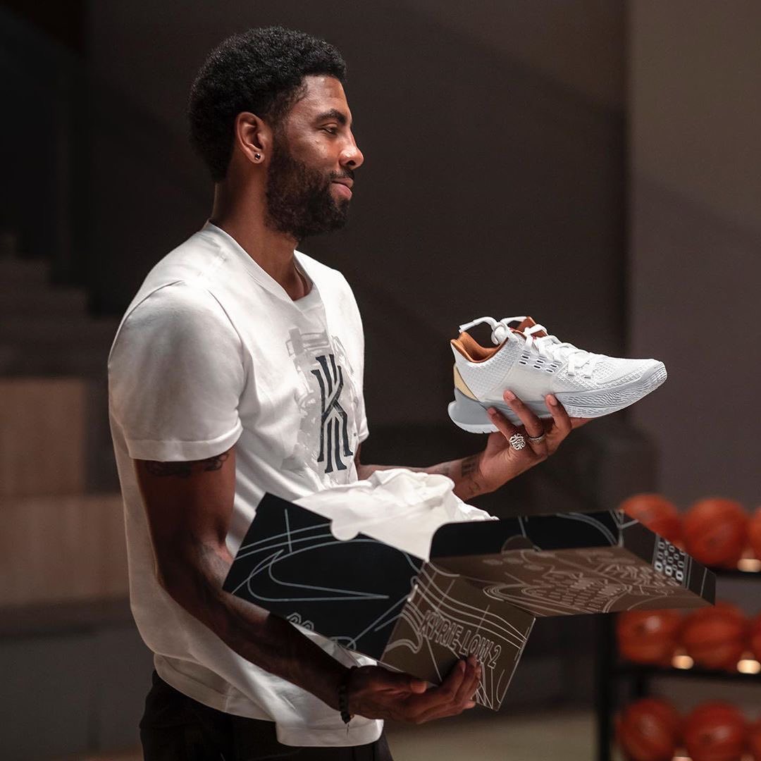 NickALive!: Nike Kyrie 5 X SpongeBob SquarePants Collaboration to ...