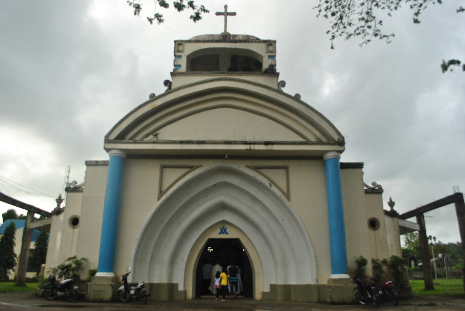 Backpacking Pilipinas: Philippine Churches