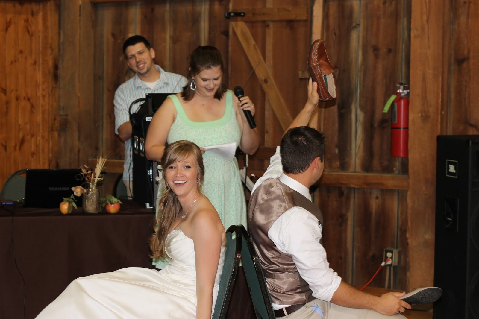 DIY Wedding on a Itty Bitty Budget!