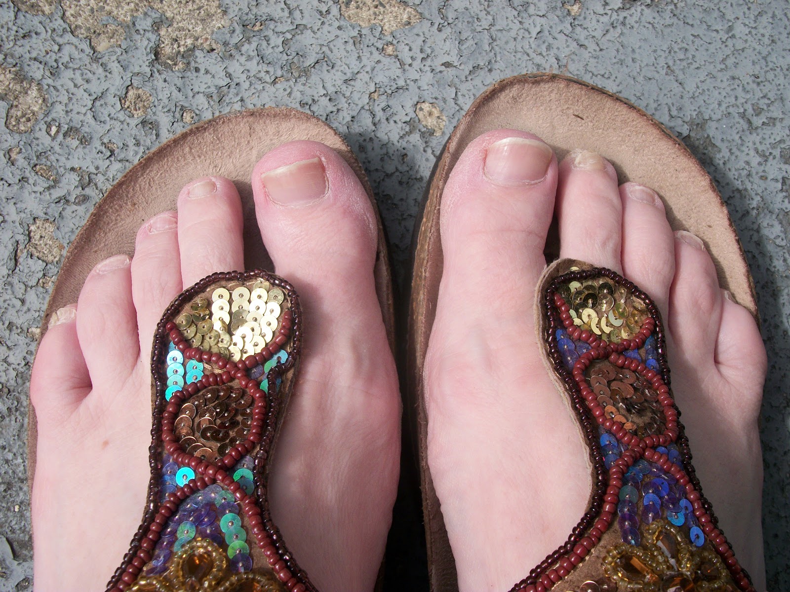 Knee Deep in Chicken Fried Dreams: Ugly Toes...