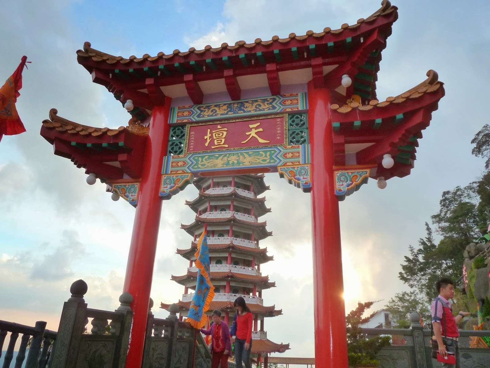 Kee Hua Chee Live!: CHIN SWEE TEMPLE IS GENTING GROUP'S HOMAGE TO THE ...