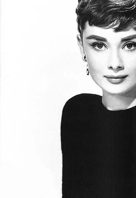 F l y i n g H e i g h t : Odri Hepburn