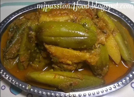 Masala Parval Sabzi (Pointed Gourd)