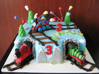 COMANDA TORT BUCURESTI: Tort cu trenulete..Thomas si prietenii