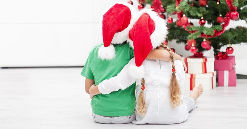How to Start a Christmas Kindness Tradition This Year | Sunny Day Family