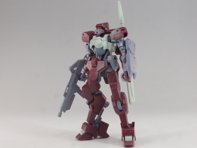 Review: HG 1/144 Io Frame Shiden