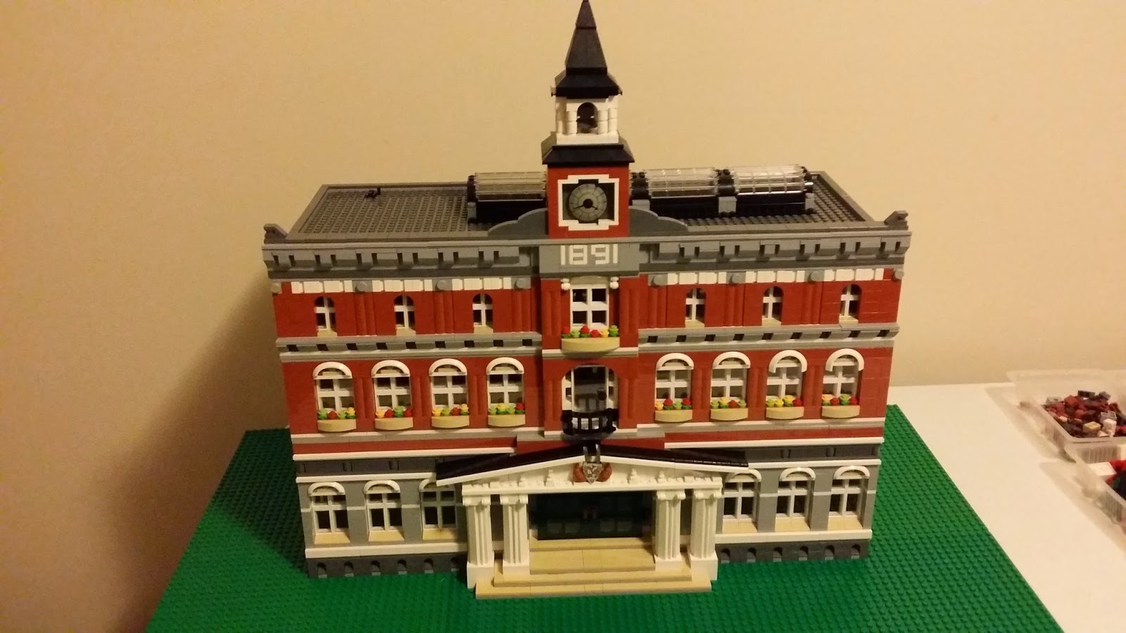Matt's Lego fun: Town Hall build