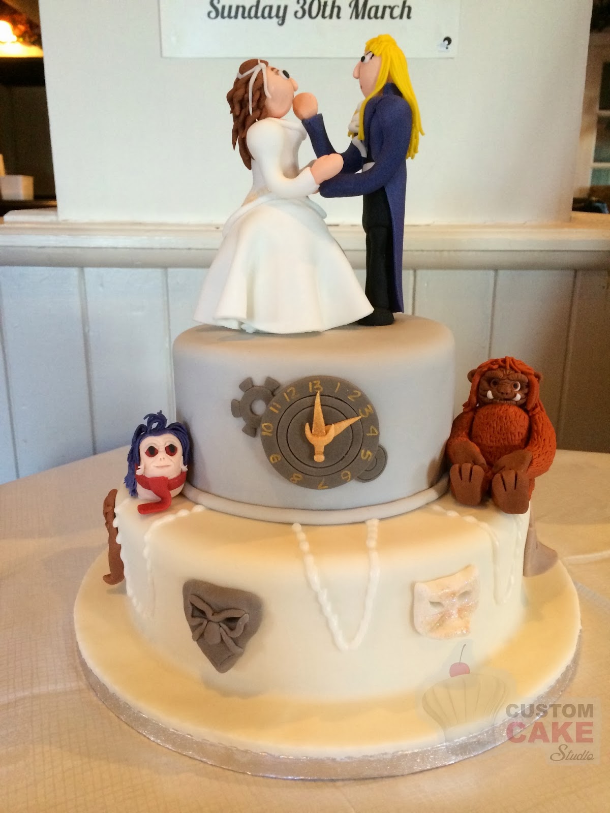 What an awesome cake!: Labyrinth Wedding Cake