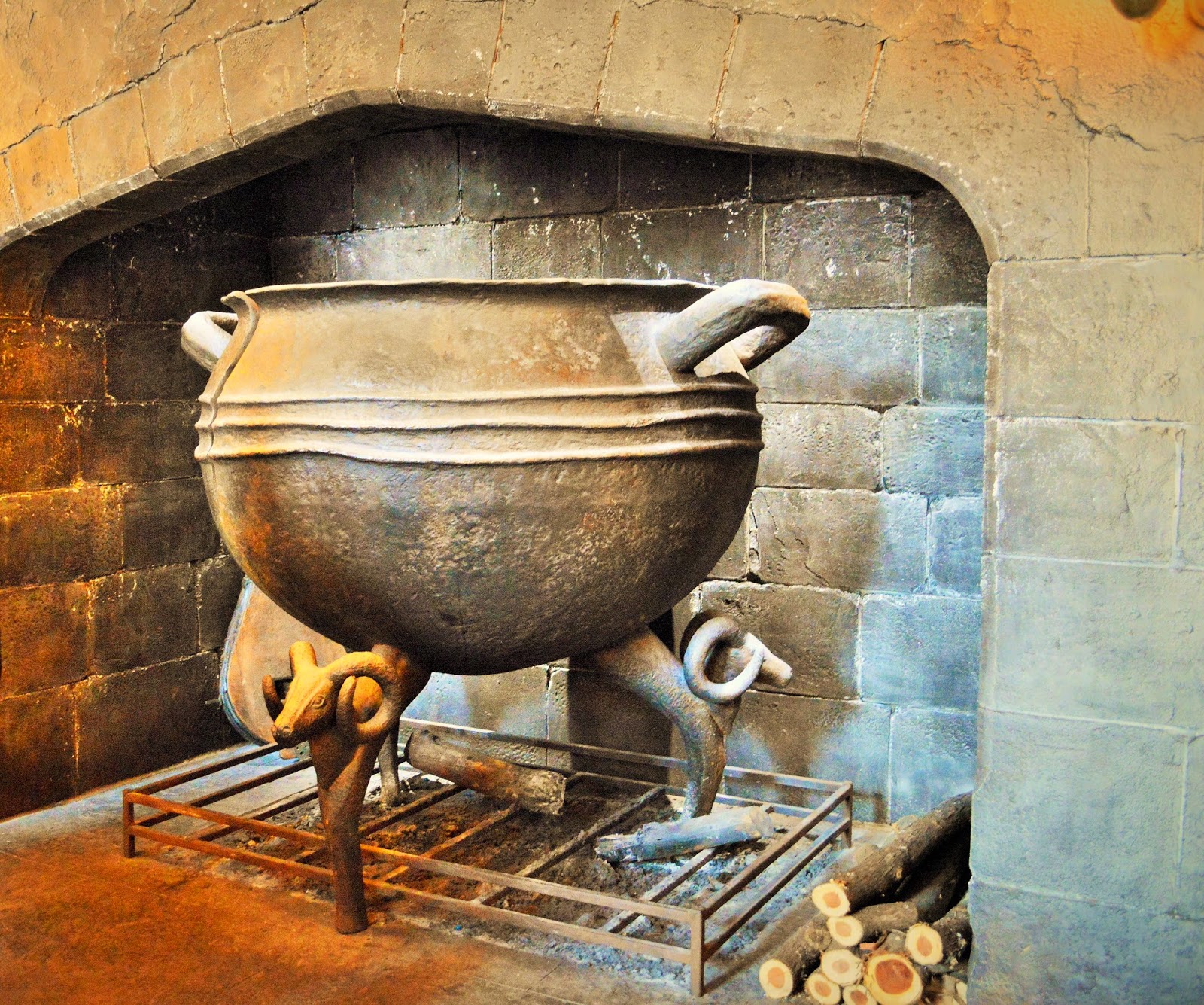 Abbie's Adventure Diaries: Leaky Cauldron in Photos