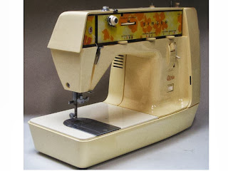 MI Vintage Sewing Machines: Singer 353 Genie (1973) # 2