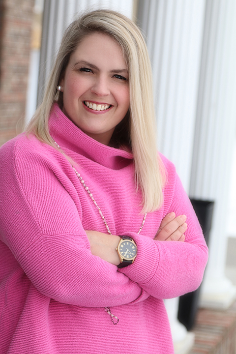 Greattakes: Kate is starting her new career with Remax!!