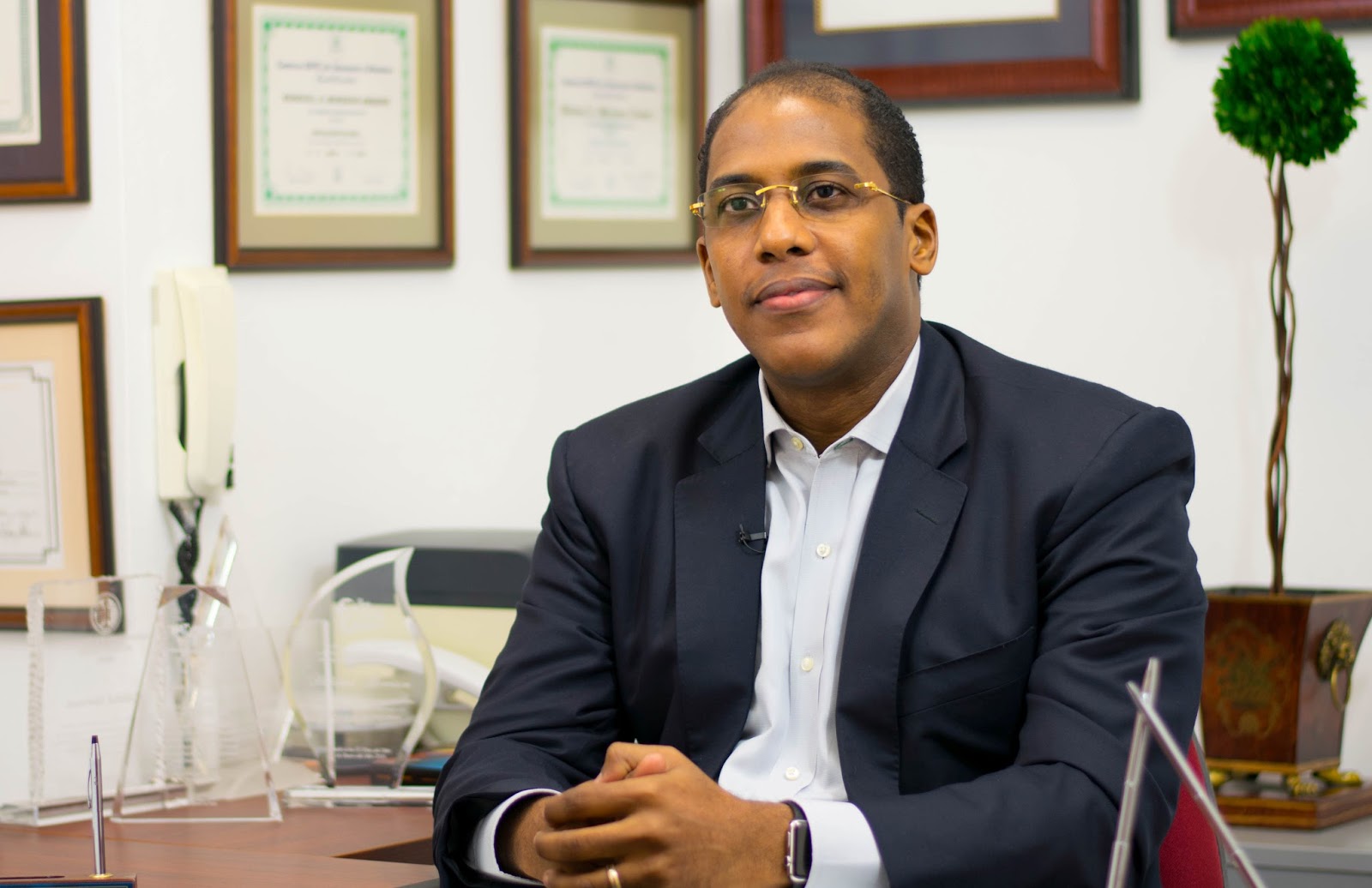 Hiddekel Morrison aclara en República Dominicana no existe ninguna red ...