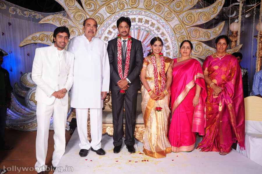 Aryan Rajesh Wedding Reception Photos Stills