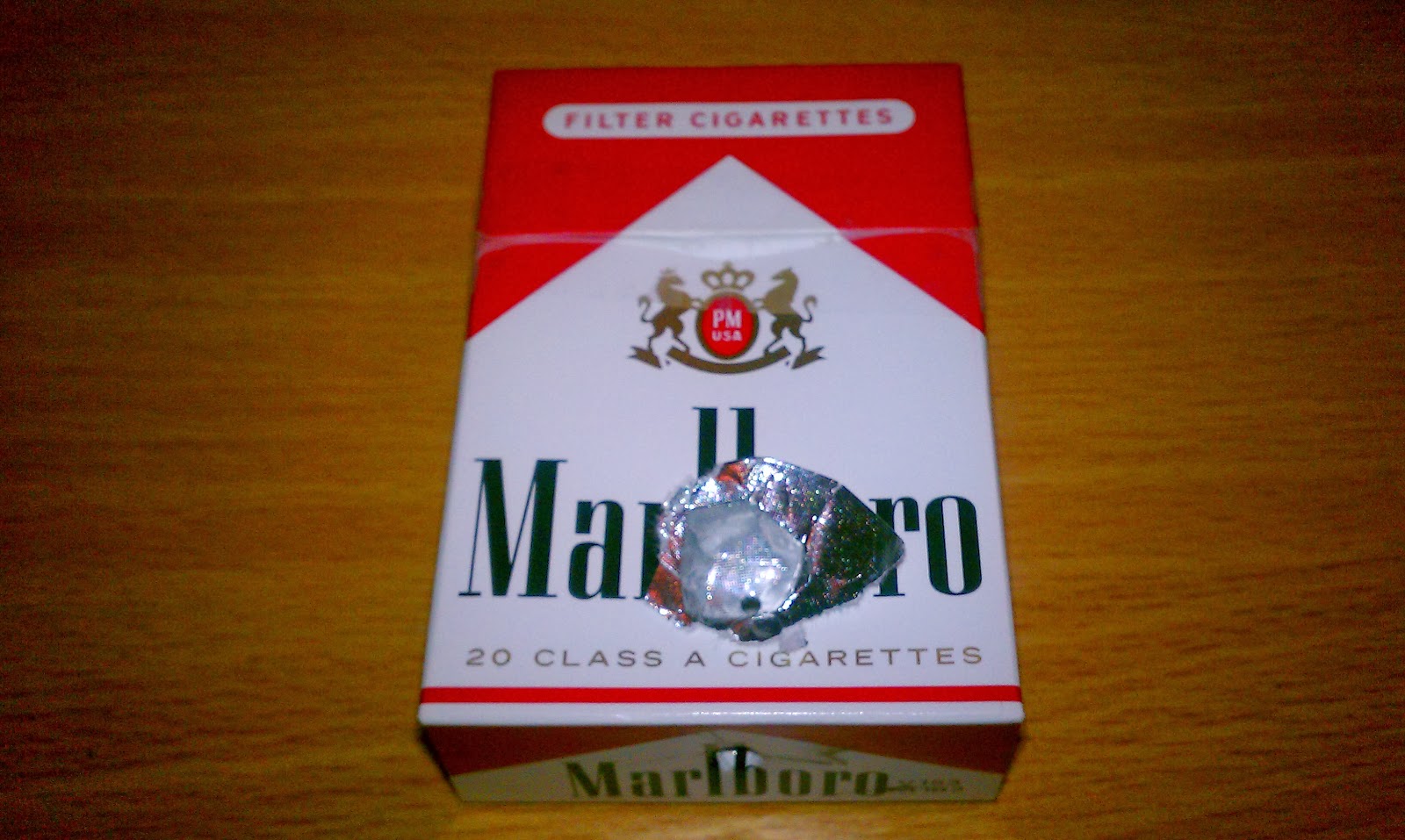 Passion for Pot: Make a Cigarette Pack into a Bowl tutorial.