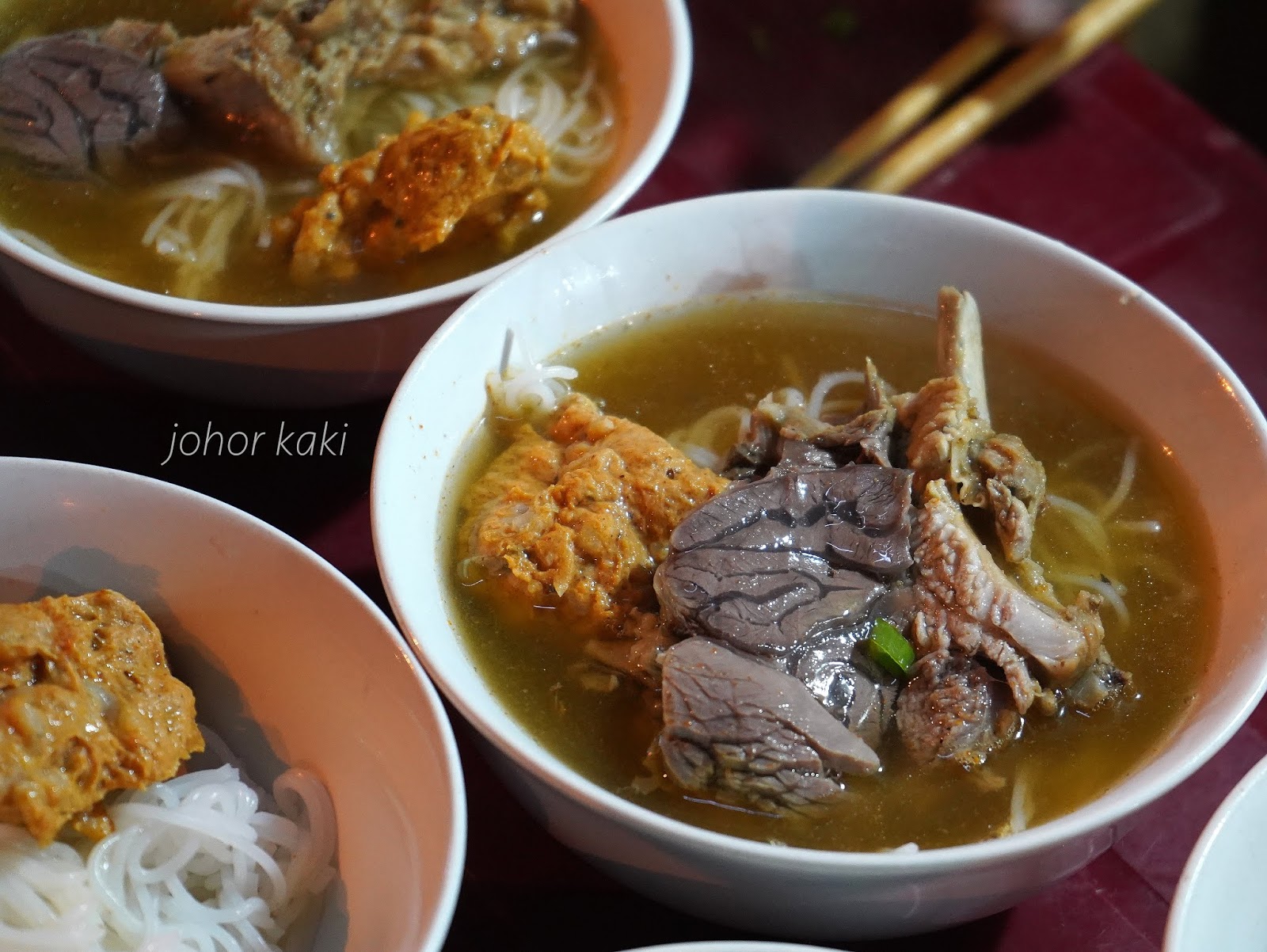 Warning: BUN BO HUE may Change your Taste for Vietnamese Noodles PHO ...