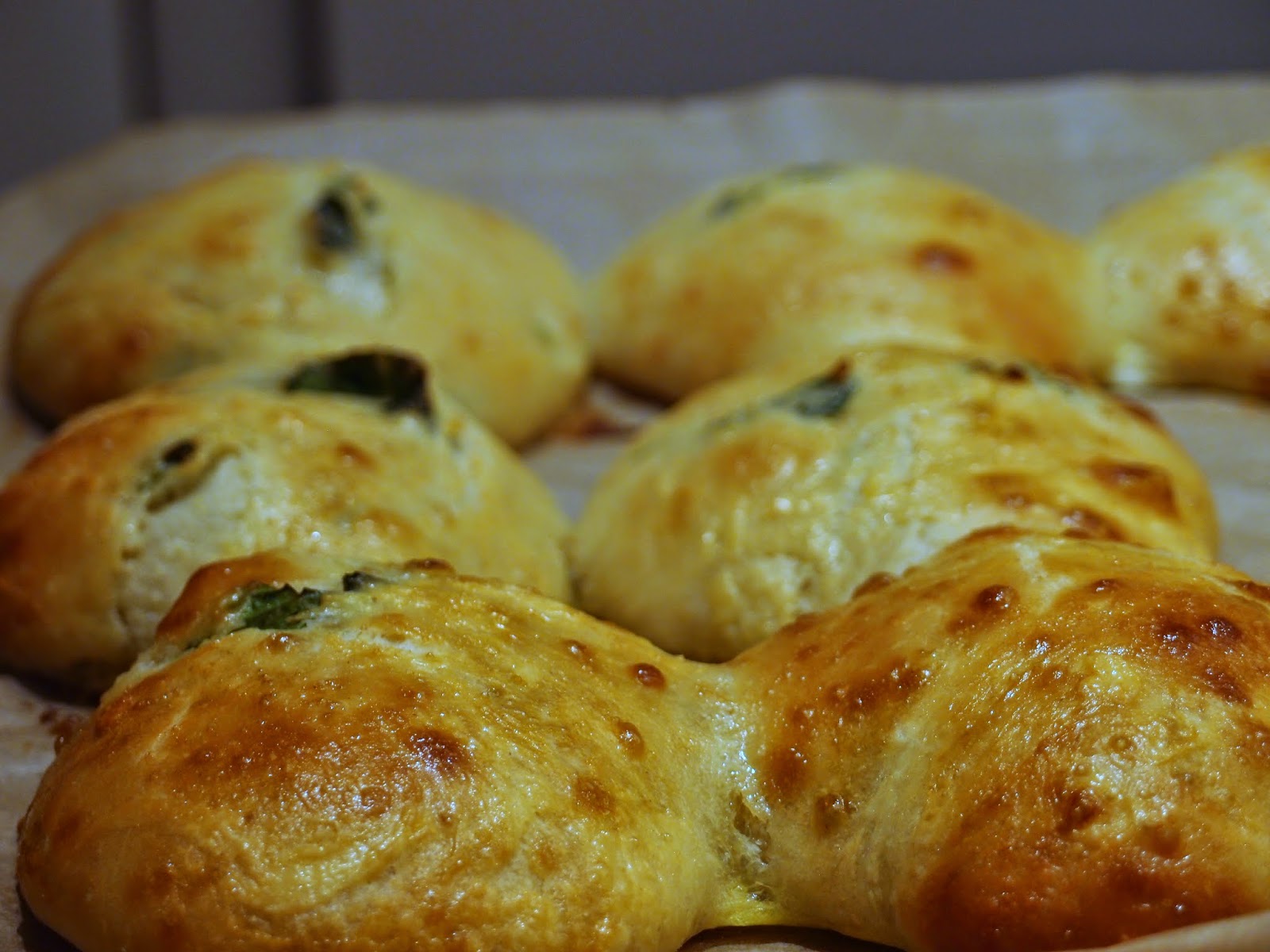 The VegHog: Garlic and basil rolls