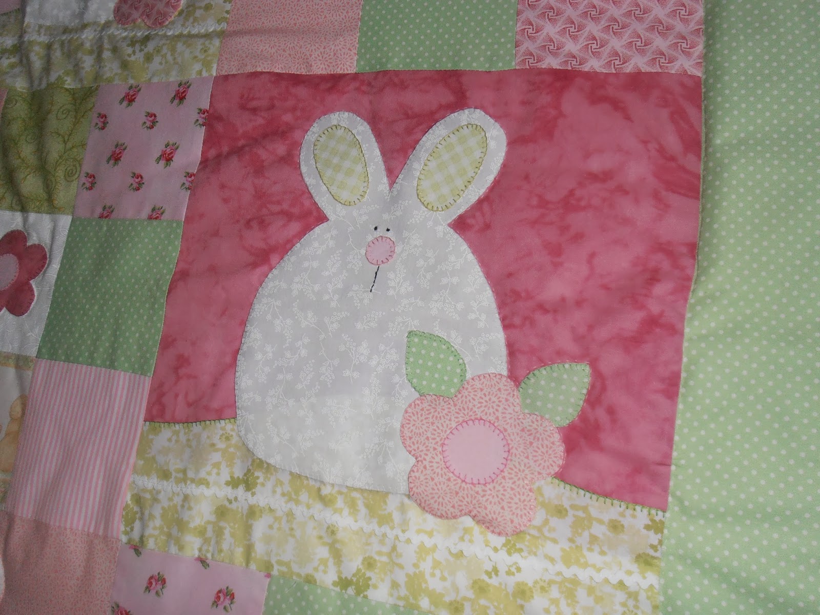 NENA PATCH: COLCHA BEBE CON APLICACIONES